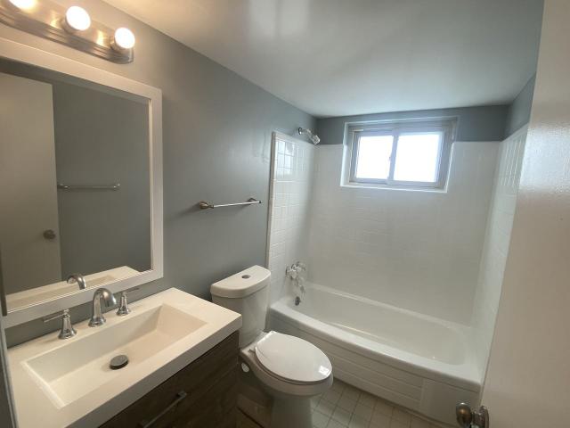 2655 Maple A 1 Bedroom Apartment for Rent at 2655 E Maple Rd, Birmingham, MI 48009