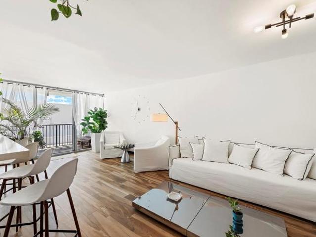2655 Collins Ave #504, Miami Beach, FL 33140