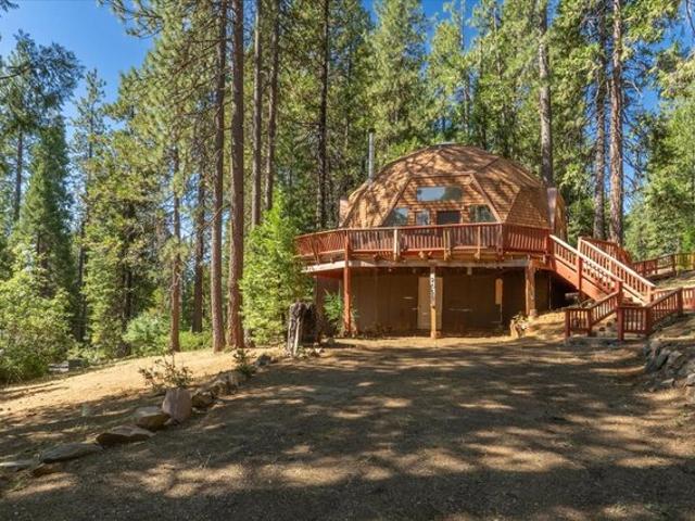 2655 Linnet Ln, Arnold, CA 95223