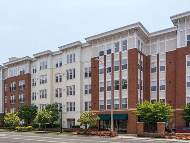 2655 Prosperity Ave Apt 109, Fairfax, VA 22031