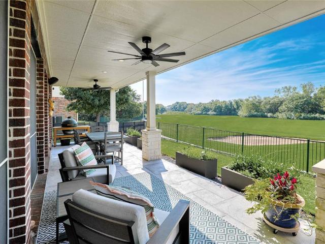 2655 Sleepy Hollow Trail
