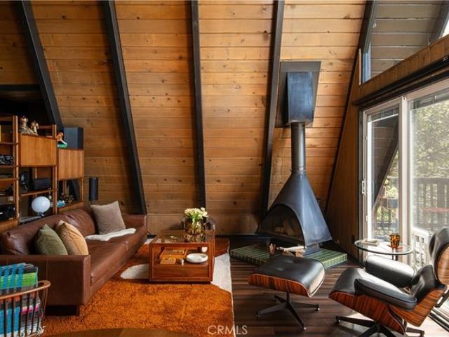 26569 Amador Ln, Lake Arrowhead, CA 92352