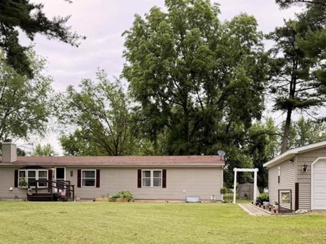 2656 E Evergreen Dr, Warsaw, IN 46582