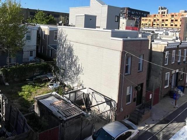 2656 Janney St, Philadelphia, PA 19125