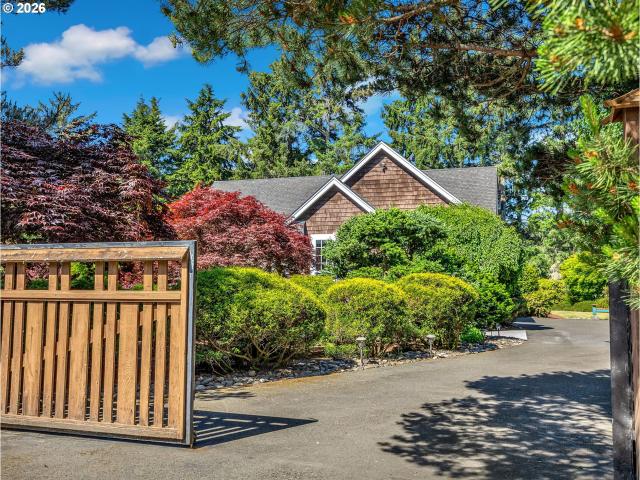2656 pine ridge dr