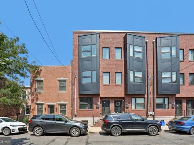 2656 Salmon St, Philadelphia, PA 19125