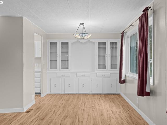 2657 N HWY 101 # 6