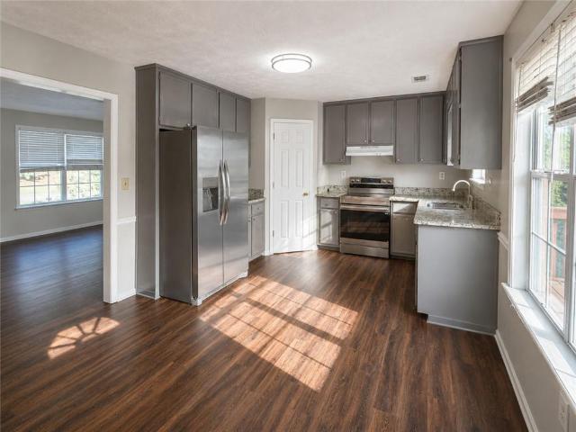 2657 Amberly Glen Drive