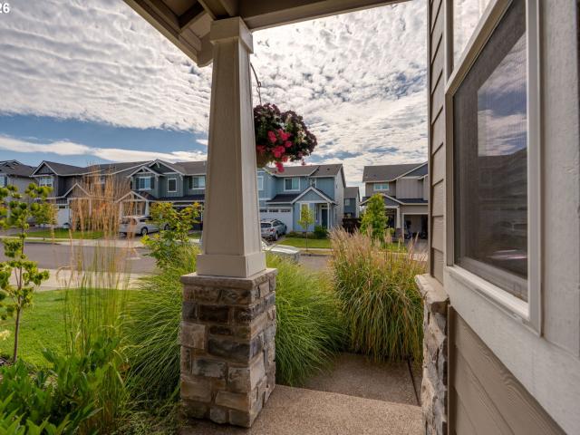 2658 nw eric dr