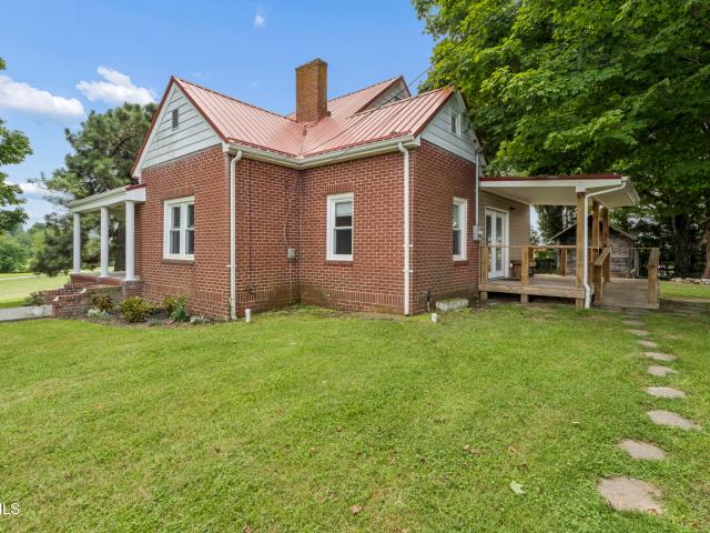2658 North Highway 81