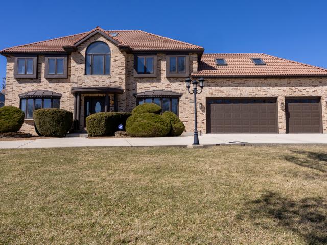2658 e royal ridge drive
