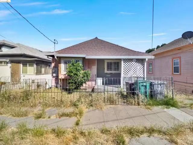 2658 25Th Ave, Oakland, CA 94601 652117048