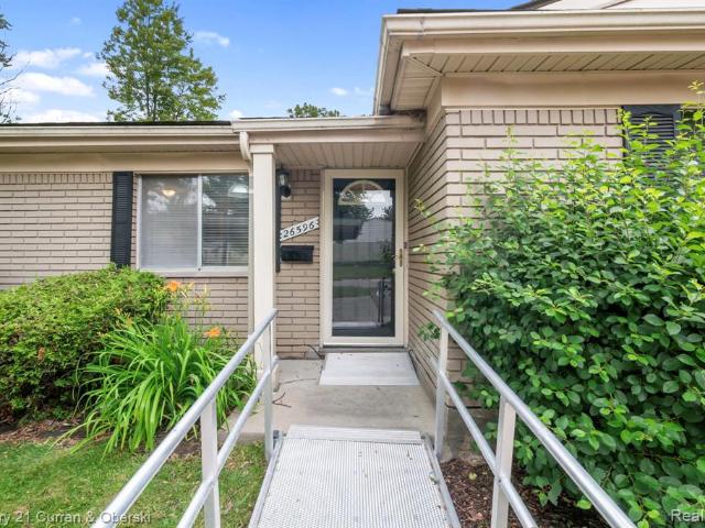 26596 Franklin Pointe Drive