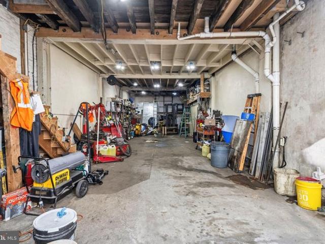 2659 Collins St, Philadelphia, PA 19125