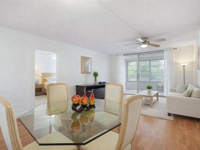 2650 NW 49th Ave Apt 320, Lauderdale Lakes, FL 33313