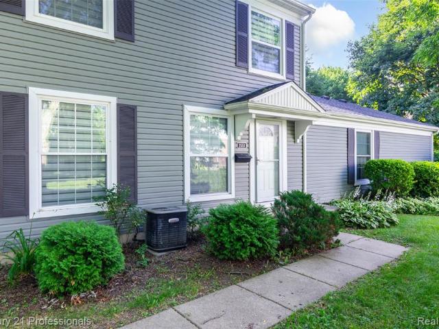 2650 Fenwick Court