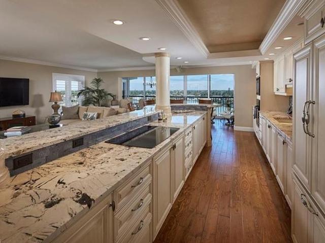 2650 Gulf Shore Blvd N #701, Naples, FL 34103