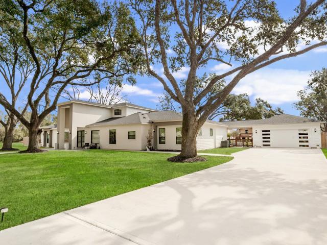 26511 Meadow Lane