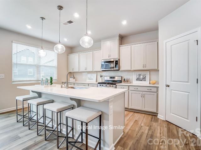 2651 Mabel Lane
