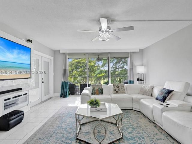 2651 S Course Dr Apt 410, Pompano Beach, FL 33069