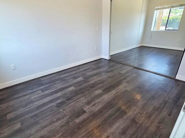 2651 S Hobart Blvd 6