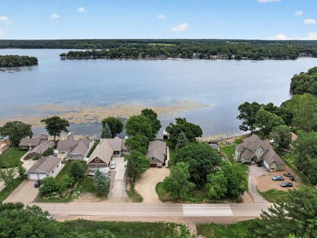 26521 Fremont Dr, Zimmerman, MN 55398