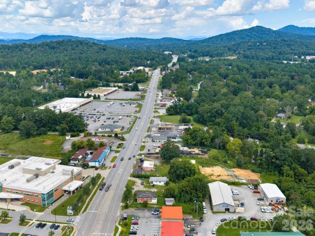 2652 Hendersonville Road