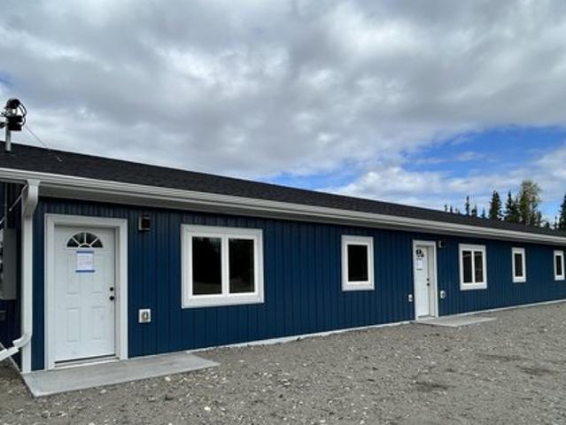 2652 Roseanne Ct, North Pole, AK 99705