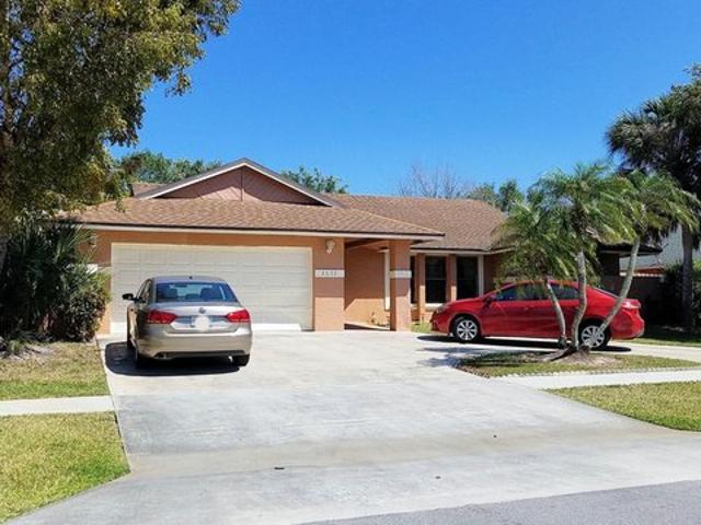 2652 Yarmouth Dr, Wellington, FL 33414