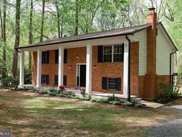 26530 Forest Hall Dr, Mechanicsville, MD 20659