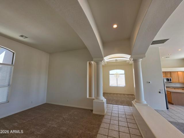 2653 N Travis