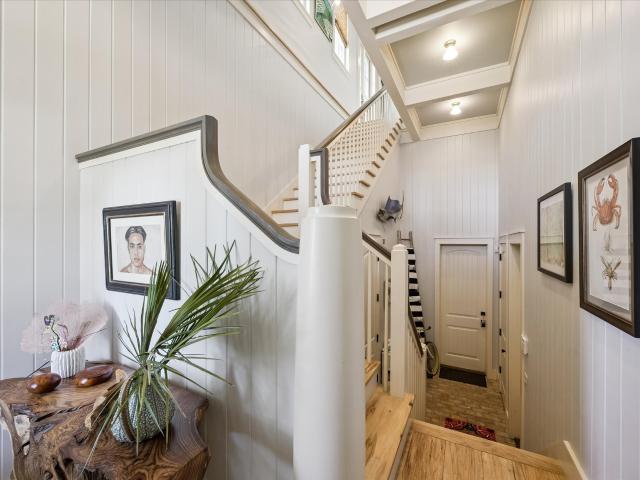 2653 E Seaside Drive