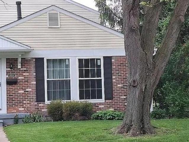 2653 Fenwick Ct, Ann Arbor, MI 48104