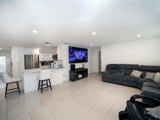 2653 22nd St, Sarasota, FL 34234 | MLS #A4681
