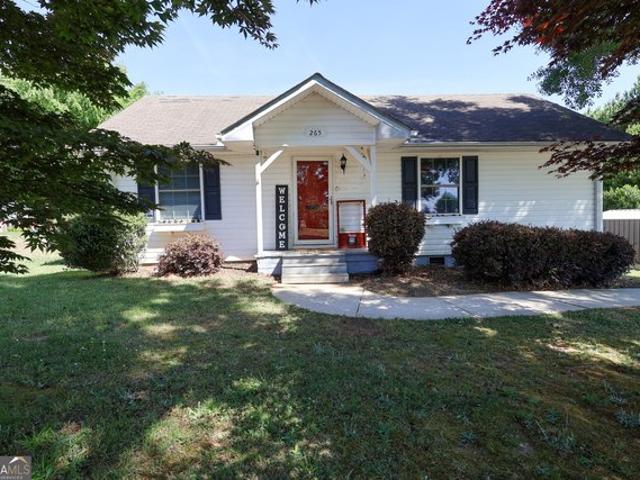 265 Club Dr, Locust Grove, GA 30248