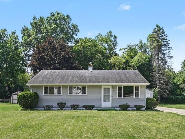265 Amherst St, Jackson, MI 49203
