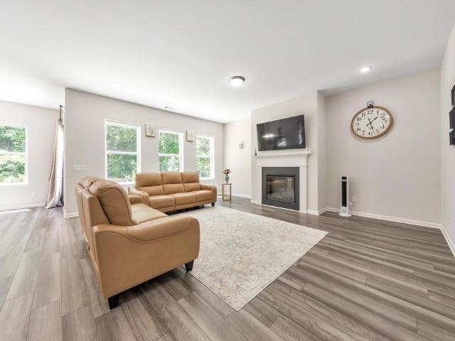 265 Birchwood Row