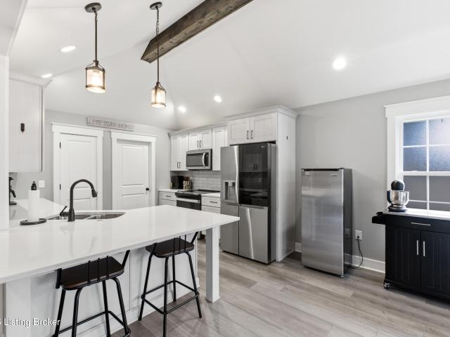 265 Bluffs Edge Dr