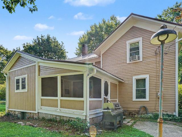 265 E 4th Street