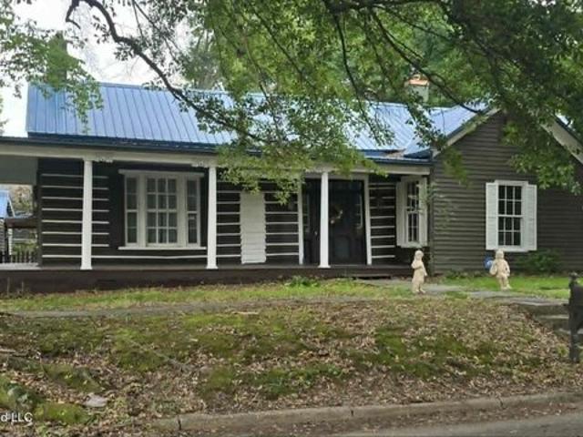 265 E Falconer Ave, Holly Springs, MS 38635