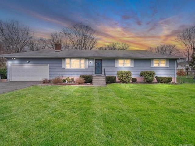 265 Holland Rd, Bridgeport, CT 06610