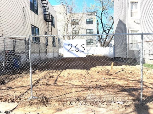 265 Hamilton Ave, Paterson, NJ 07501 | MLS #3996 | Compass