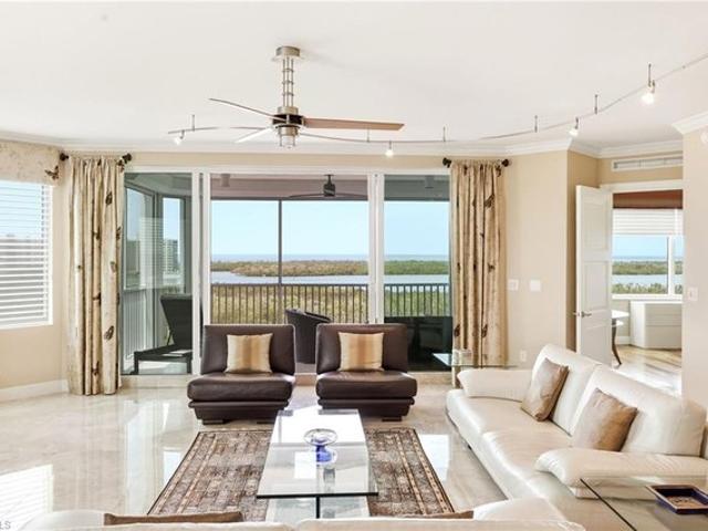 265 Indies Way Apt 701, Naples, FL 34110