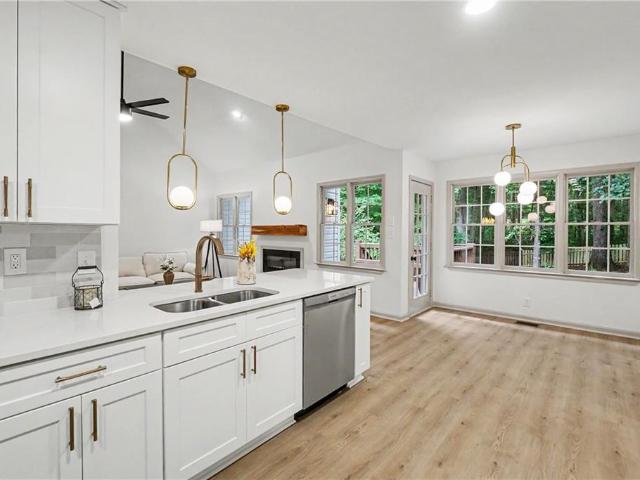 265 Lakeview Lane