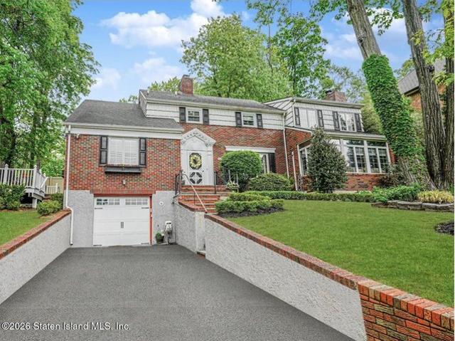 265 Lighthouse Ave, Staten Island, NY 10306
