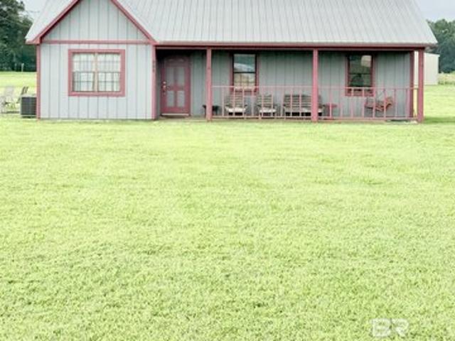 265 Mayberry Ln, Frisco City, AL 36445