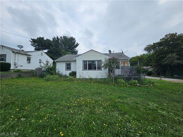 265 Massillon Rd, Akron, OH 44312