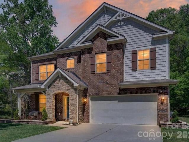 265 Meadow Oaks Dr SE, Concord, NC 28025