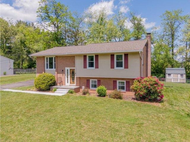 265 Mulberry Dr, Christiansburg, VA 24073