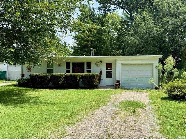 265 Silver St, Galesburg, IL 61401